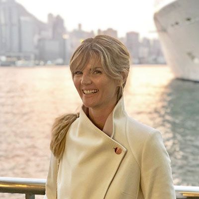 Alicia Walker (writer) | Expatica