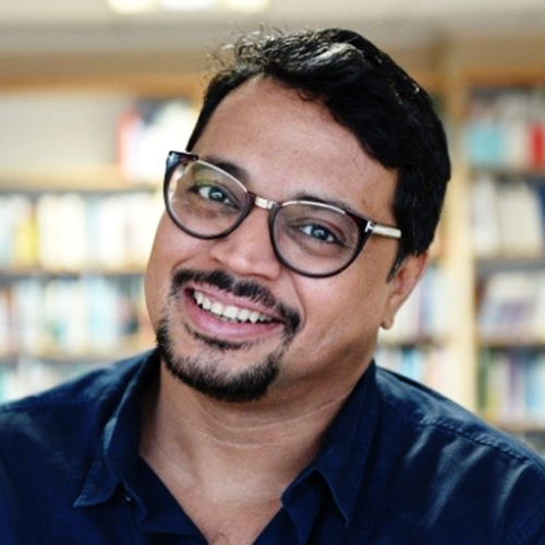 Keith Fernandez (writer) | Expatica