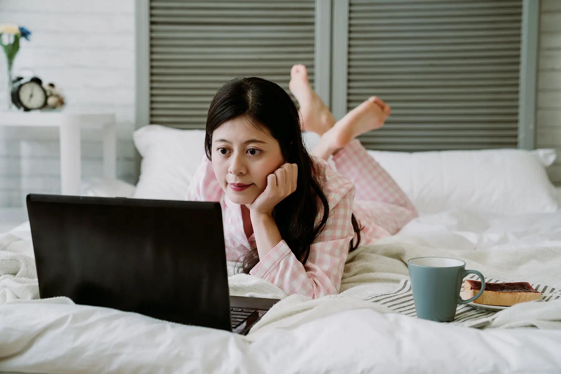 Watch TV abroad: a guide to streaming services | Expatica